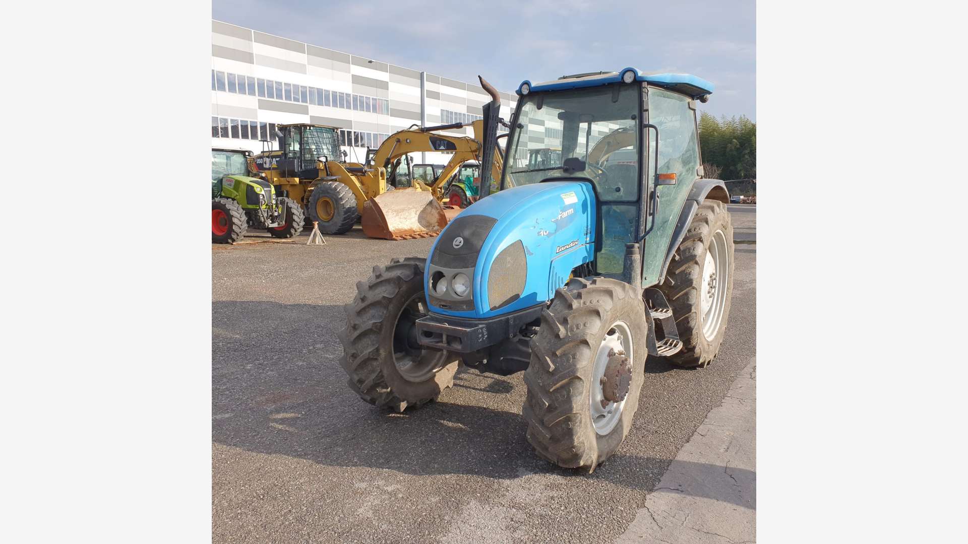 TRATTORE AGRICOLO LANDINI POWERFARM 100 DT CAB - Quasi Usato