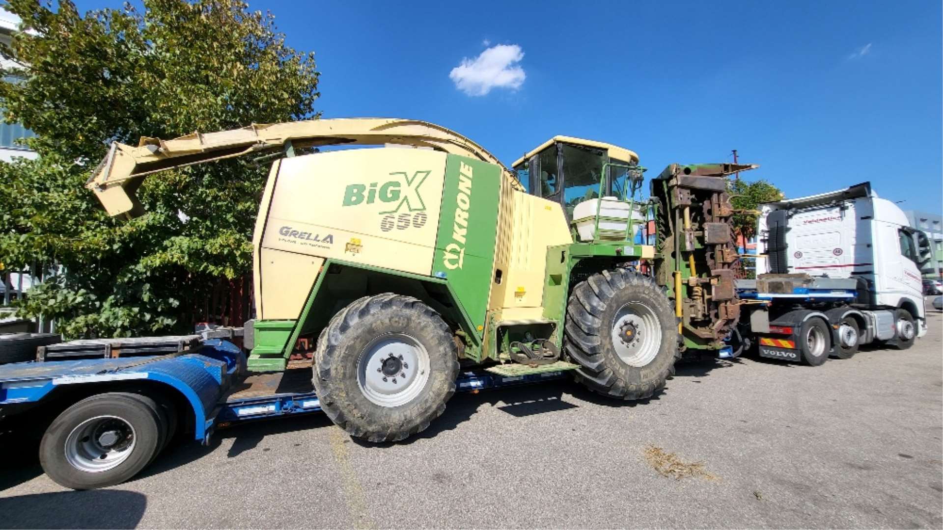 TRINCIA SEMOVENTE KRONE mod. BIG X 650 + barra mais EASY COLLECT 6000 - Quasi Usato