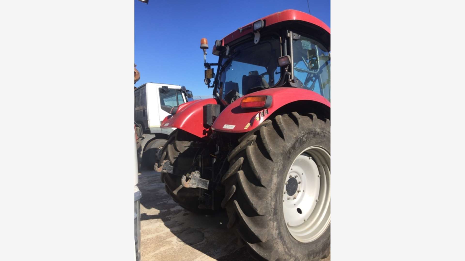 TRATTORE AGRICOLO CASE MAXXUM 130 CVX + ATTREZZATURE - Quasi Usato