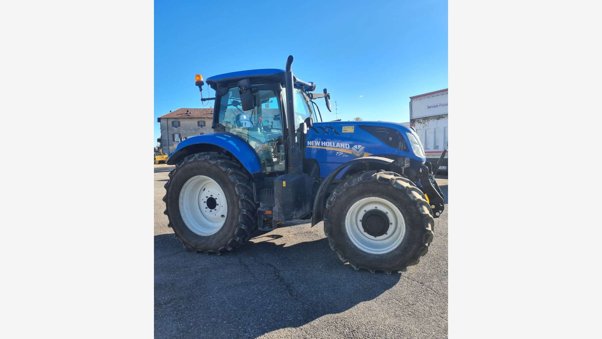 TRATTORE AGRICOLO NEW HOLLAND T7.210 CLASSIC + sistema guida ...