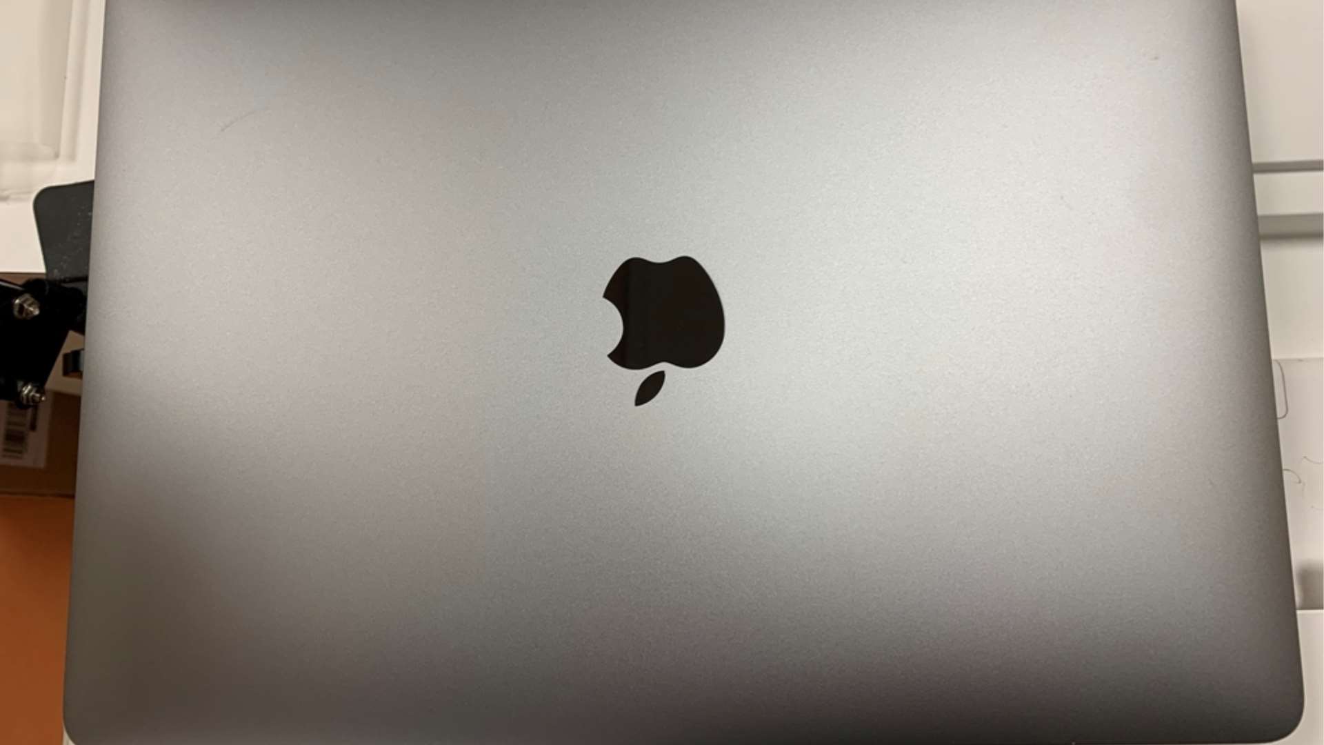 N.4 iMac 10th-generation Intel Core i7 512GB - N.2 MACBOOK PRO 512GB ...